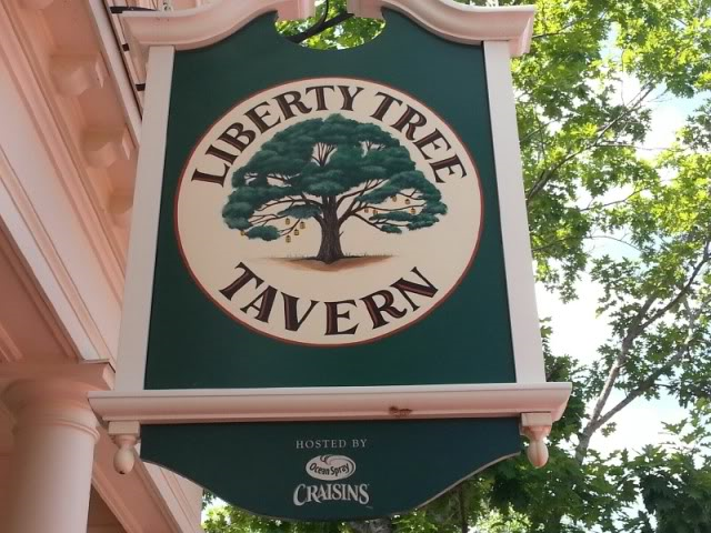 Liberty Tree Tavern Lunch – Taste of Disney