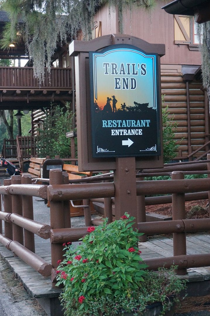 Trail’s End Breakfast Buffet – Taste of Disney